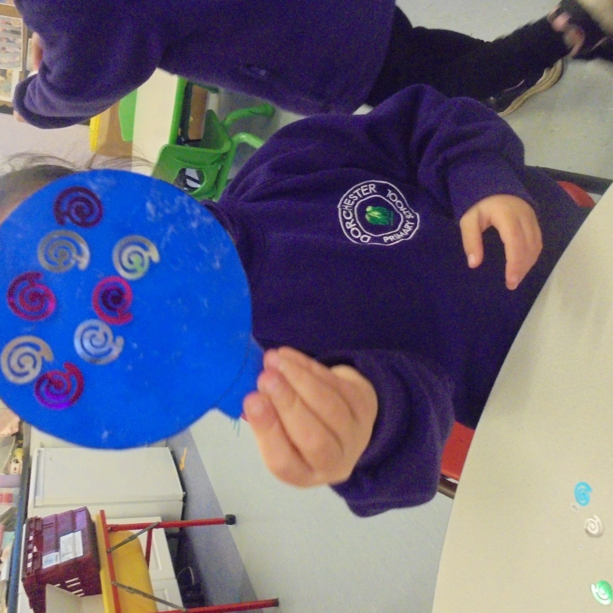 Dorchester Primary - Nursery: How do you make a repeating pattern?