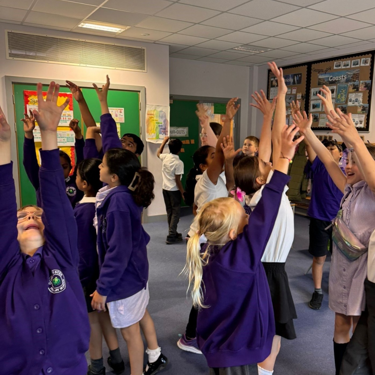 Dorchester Primary - Year 4 - 'Ocean Meets Sky'